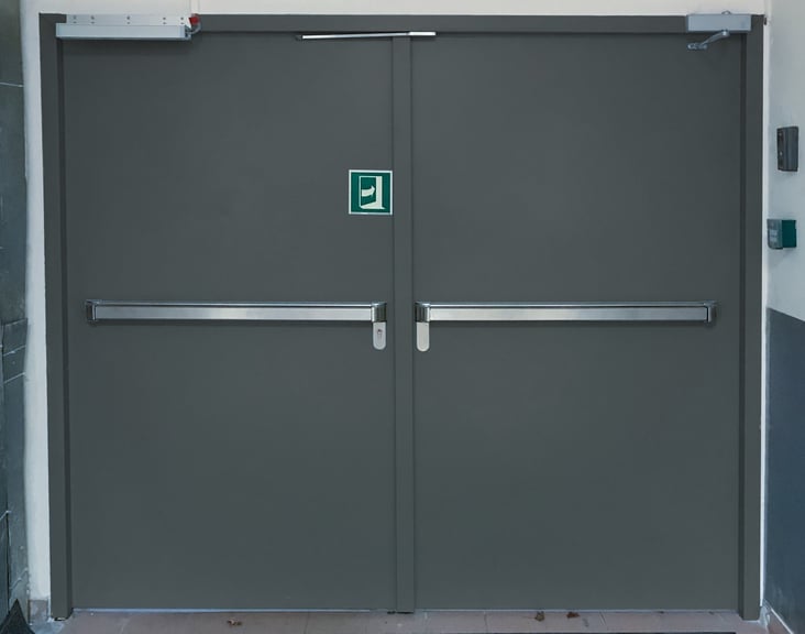 Quels usages pour la porte métallique